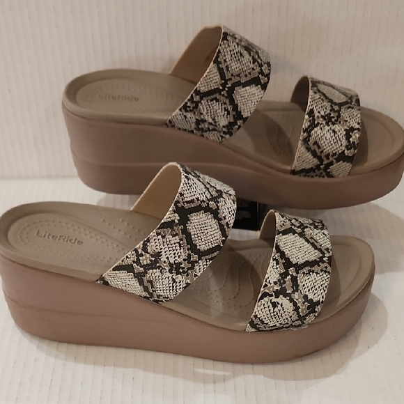 CROCS | Shoes | Crocs Lite Ride Womens Snake Print Wedge Sandals Size 8 ...